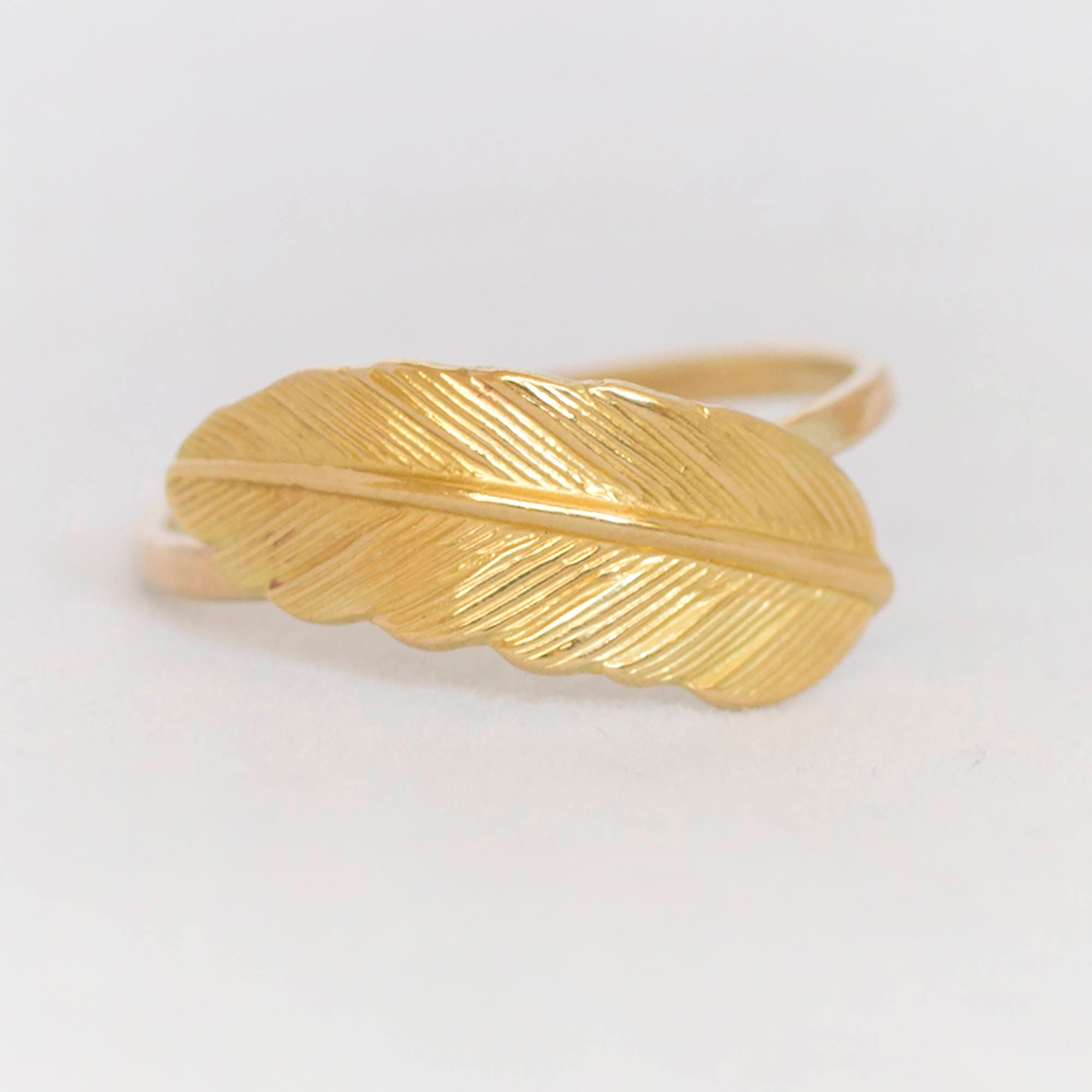 14k Solid Gold Feather Ring, Dainty Gold Feather Ring, Wedding Feather ...
