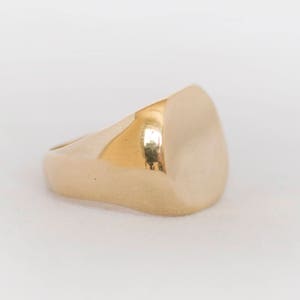 Heavy 14k Gold Signet Ring Women & Men. 14k Rustic Chunky Signet Ring ...