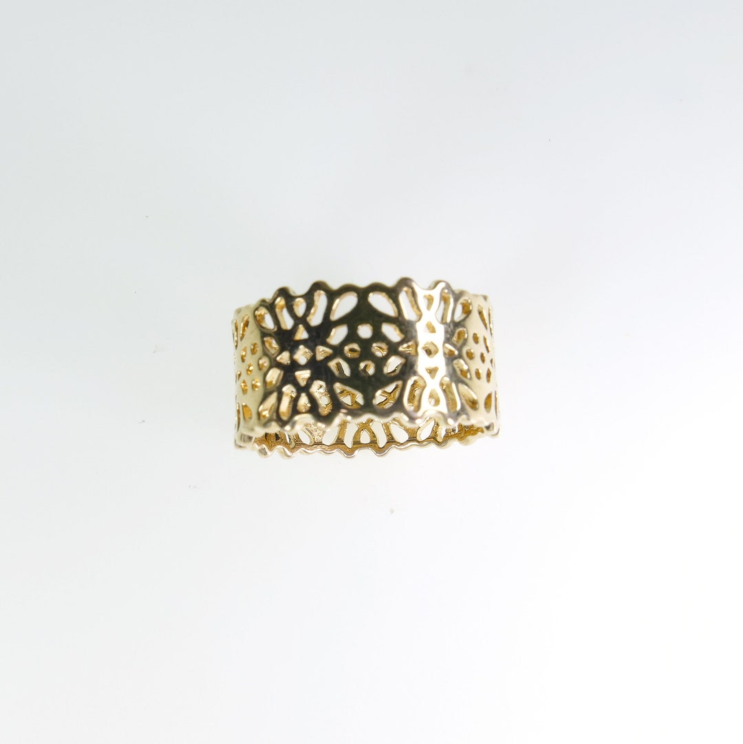 Delicate 14k Solid Gold Floral Lace Ring. Handmade Engraved Wide ...