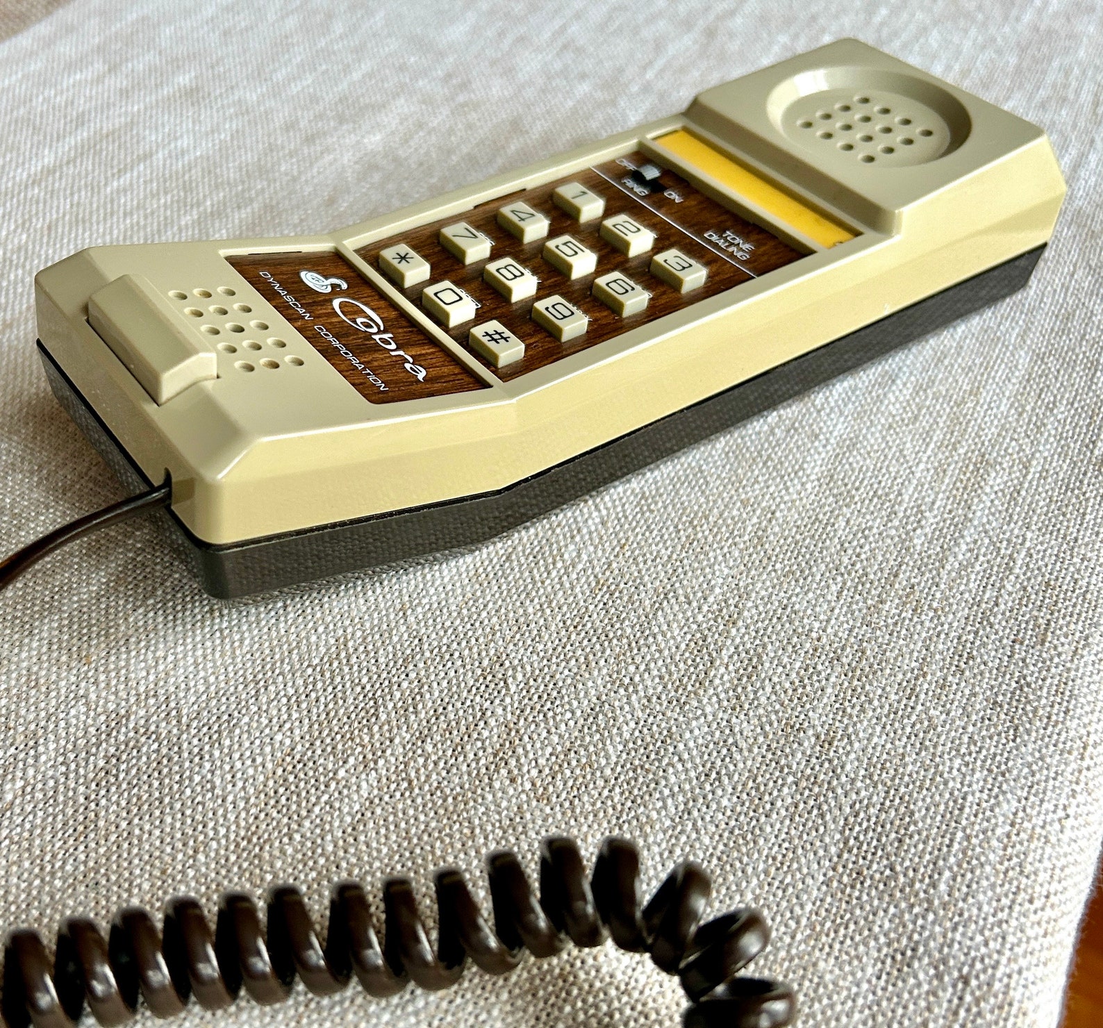 1980s Telephone Vintage Cobra Dynascan Chicago, Woodgrain Finish, Clean ...