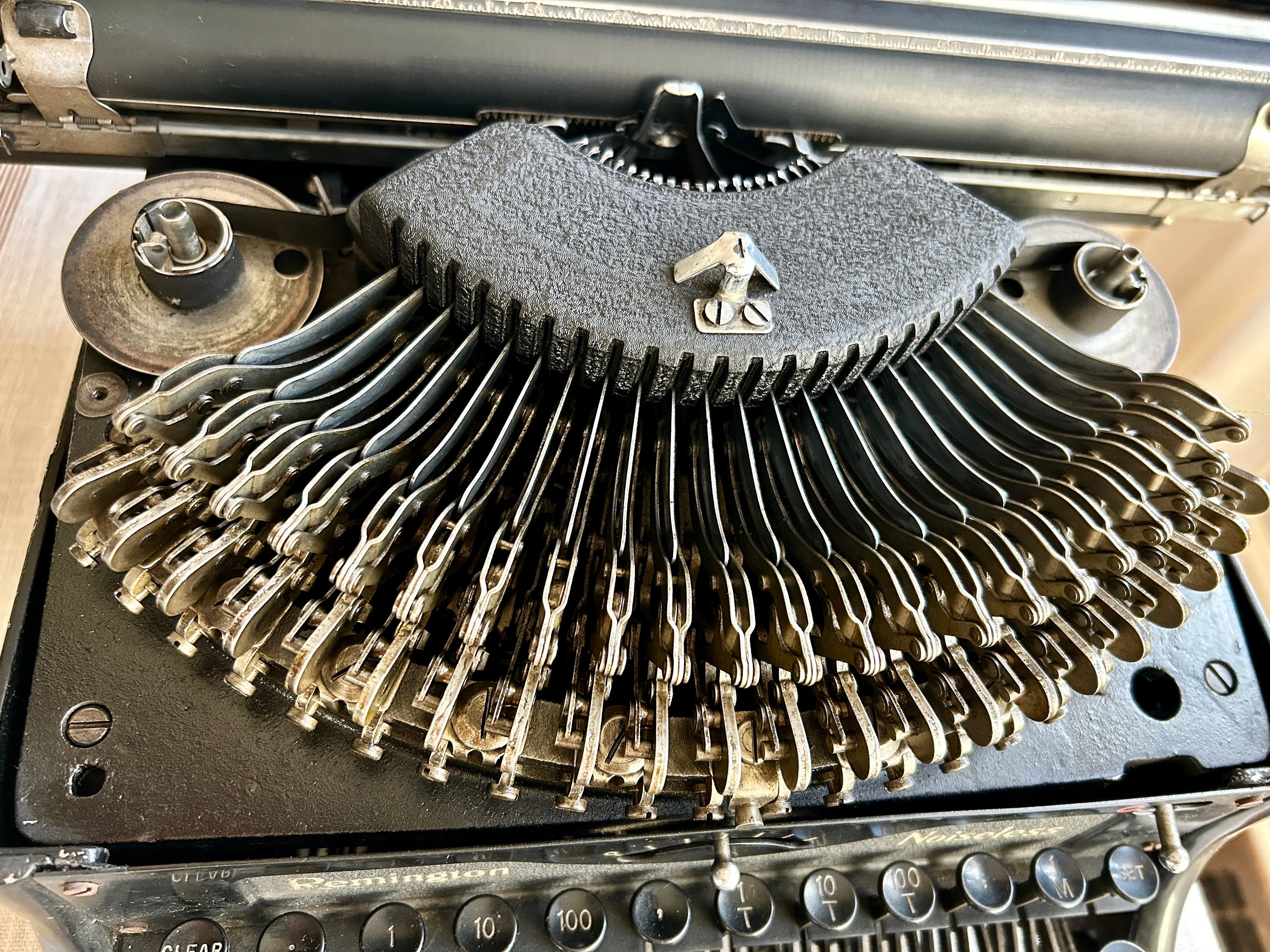 Beautiful 1941 Remington Noiseless Manual Typewriter 10, Works Early ...
