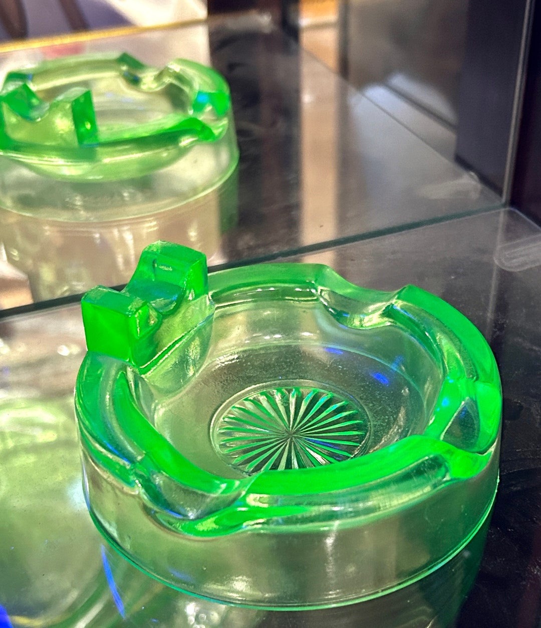 1960s Vintage Heavy Hazel Atlas Uranium Glass Round Ashtray With Cigar ...