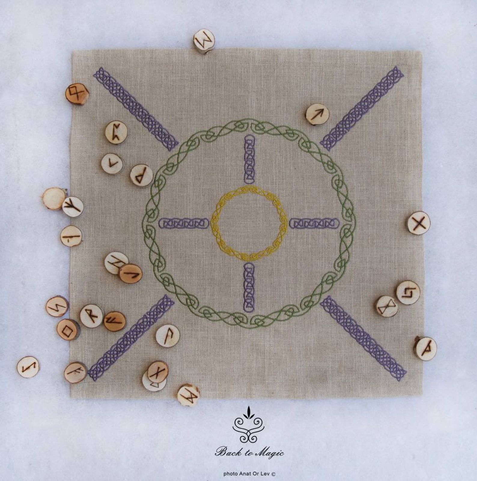 Embroidered Rune Casting Cloth the 9 Worlds'. 20-21 50-52cm. Elder ...