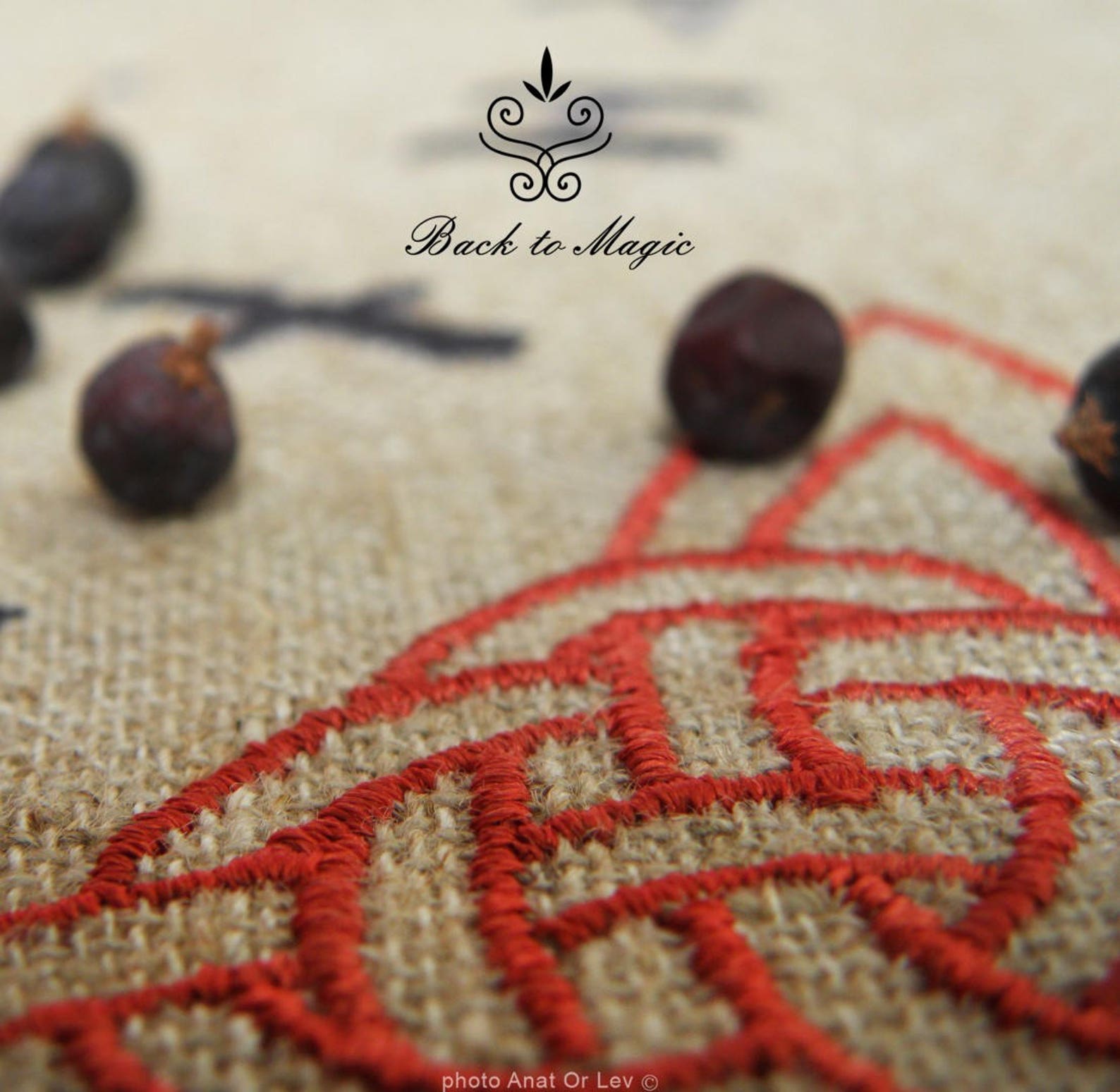 Embroidered Rune Cloth. Divination Rune Cloth. Rune Casting - Etsy