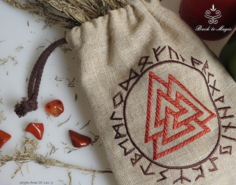 Embroidered rune pouch. Valknut. Rune bag. Runic divination. | Etsy