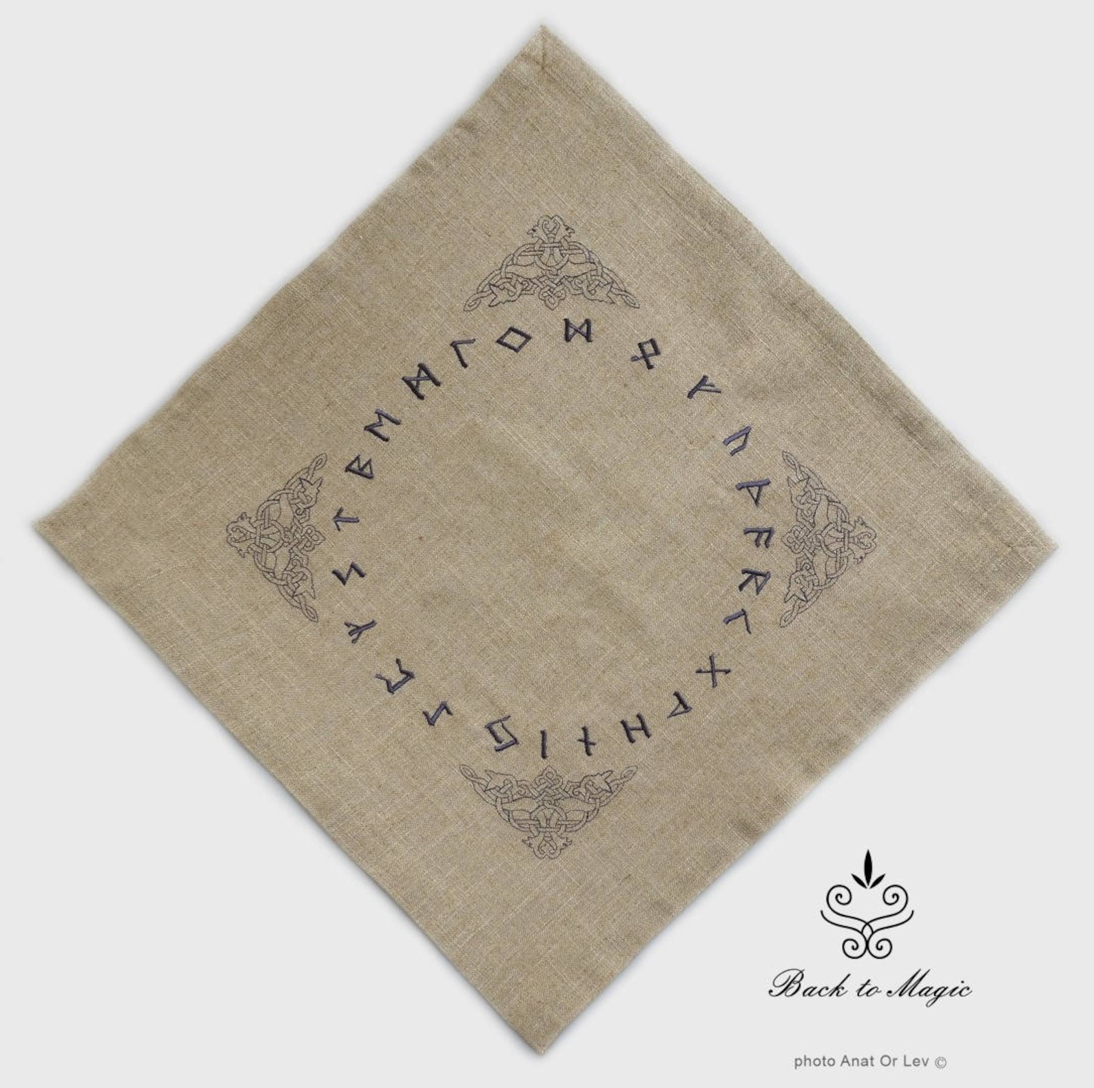 Embroidered Rune Cloth. Divination Rune Cloth. Rune Casting - Etsy