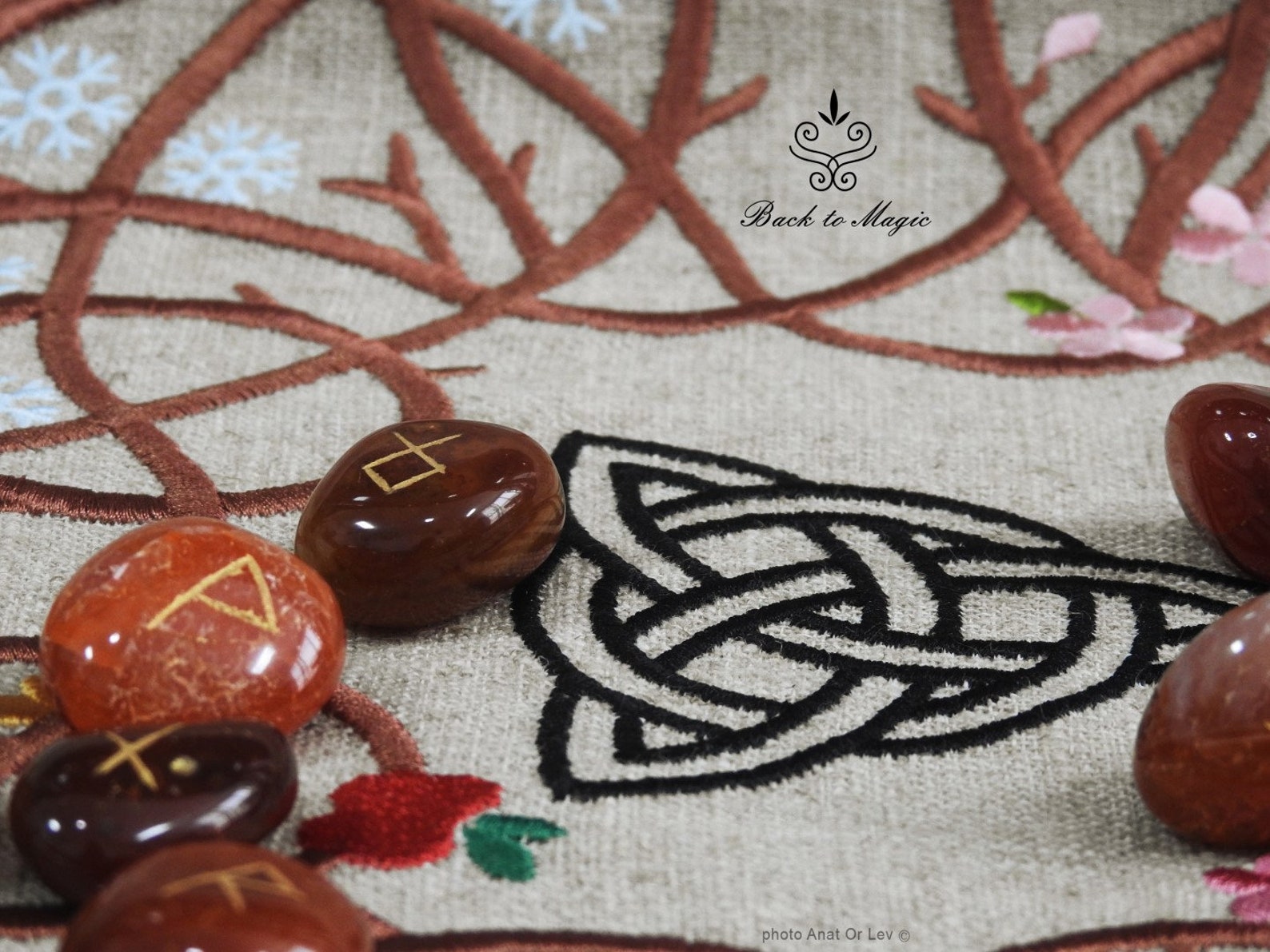 Embroidered Divination Cloth. Altar Cloth. Rune Casting Cloth. - Etsy