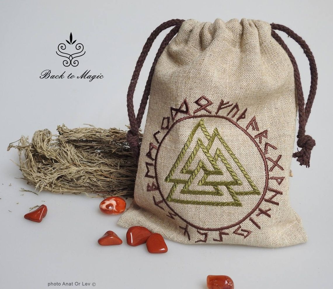Embroidered rune pouch. Valknut. Rune bag. Runic divination. | Etsy