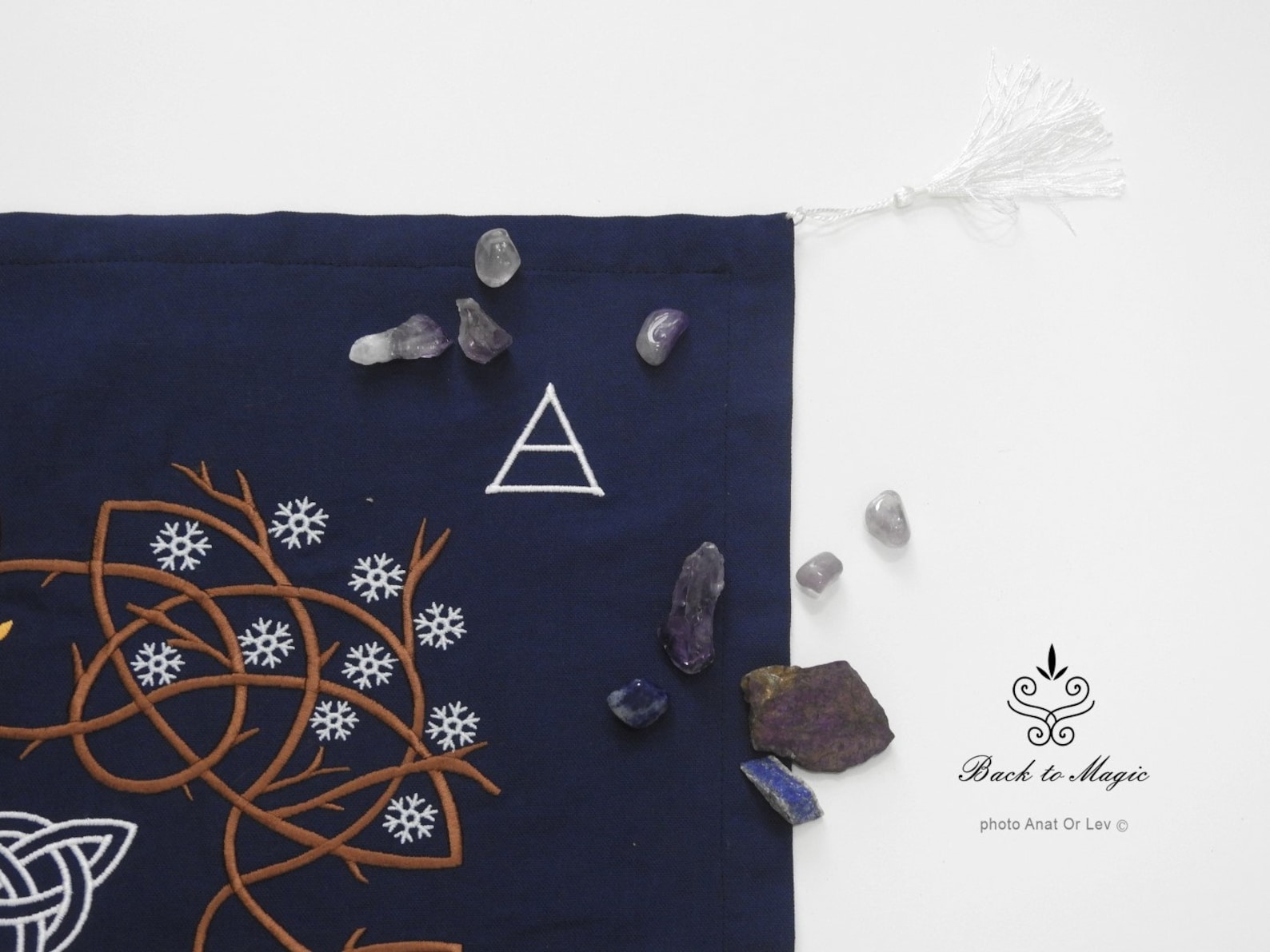 Embroidered Divination Cloth. Altar Cloth. Rune Casting Cloth. - Etsy