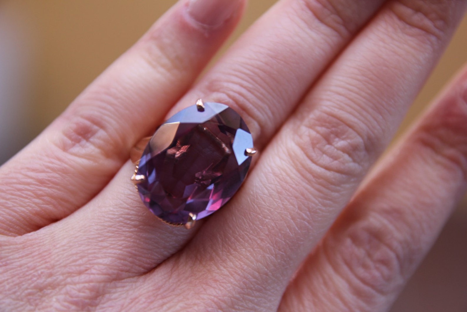 Vintage Retro 14K Yellow Gold Synthetic Color-change Sapphire Ring ...