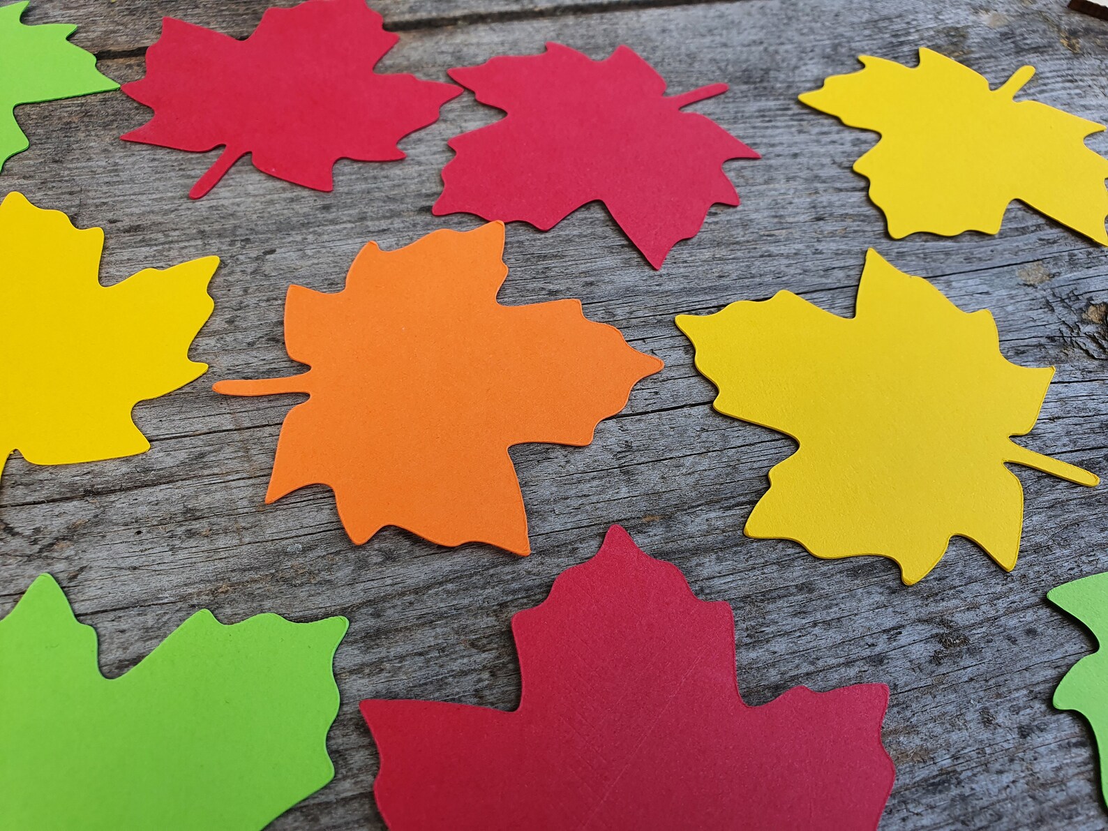 Paper Maple Tree Leaves, 20 Pieces, Cardstock Autumn Leaves, Maple Leaf ...