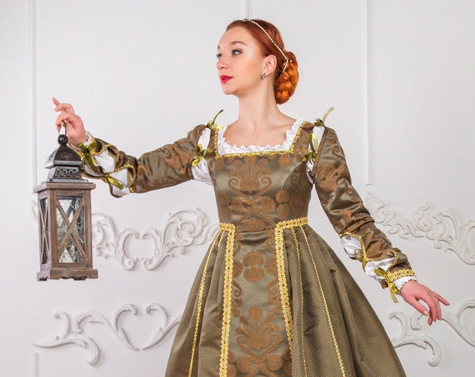 Early Renaissance Gown. Robe Renaissance. Italian Renaissance Dress ...