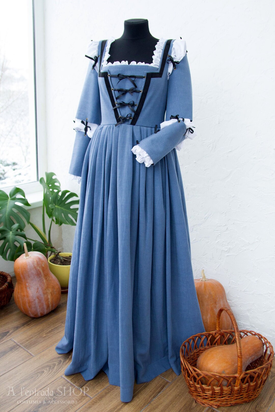Blue Renaissance Gown Early XVI Century. Ren Faire Costume for Woman ...