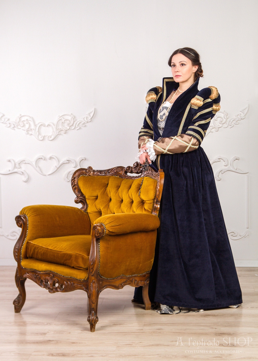 Royal Blue Tudor Gown XVI Century Renaissance Fair Dress - Etsy