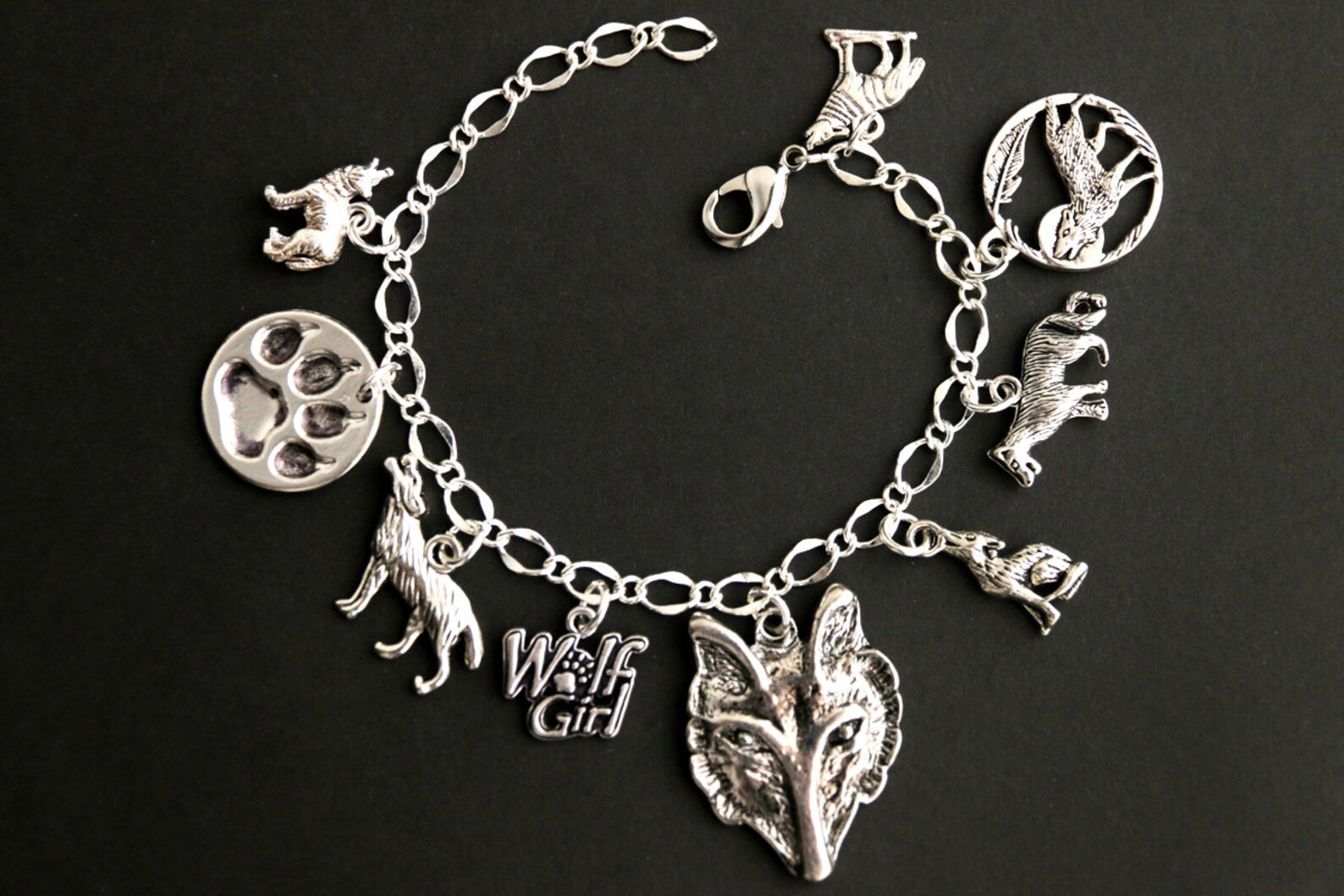 Wolf Bracelet. Animal Lover Charm Bracelet. Wolves Bracelet. - Etsy