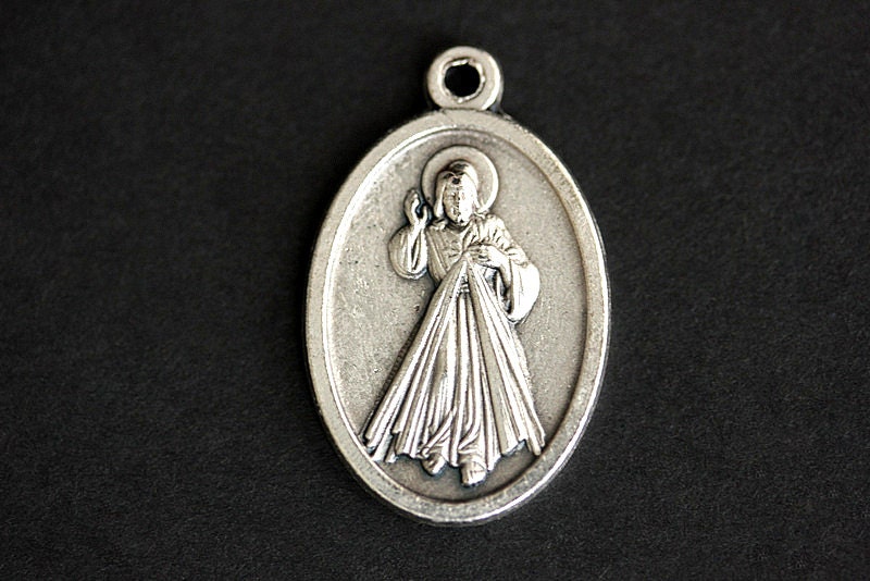 Divine Mercy Necklace. Christian Necklace. Divine Mercy Medal - Etsy