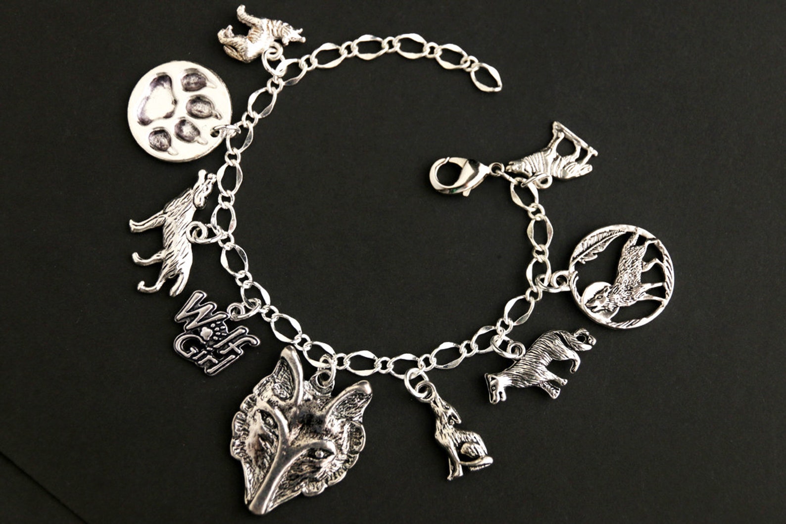Wolf Bracelet. Animal Lover Charm Bracelet. Wolves Bracelet. - Etsy