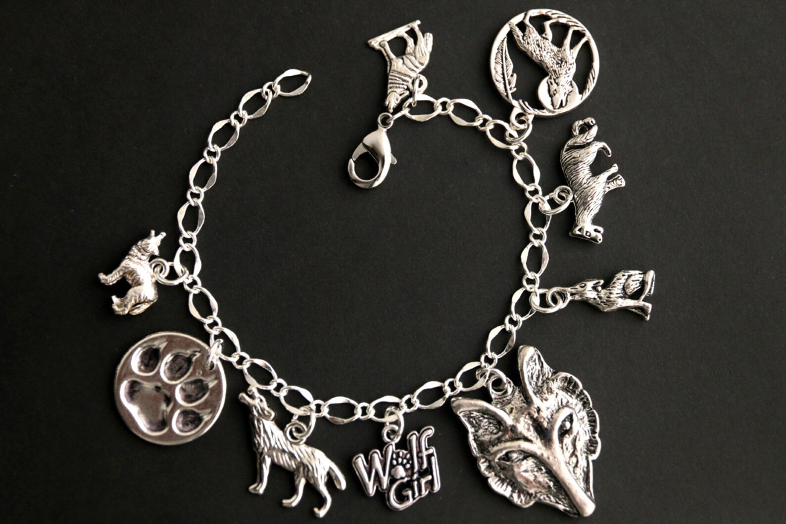 Wolf Bracelet. Animal Lover Charm Bracelet. Wolves Bracelet. - Etsy
