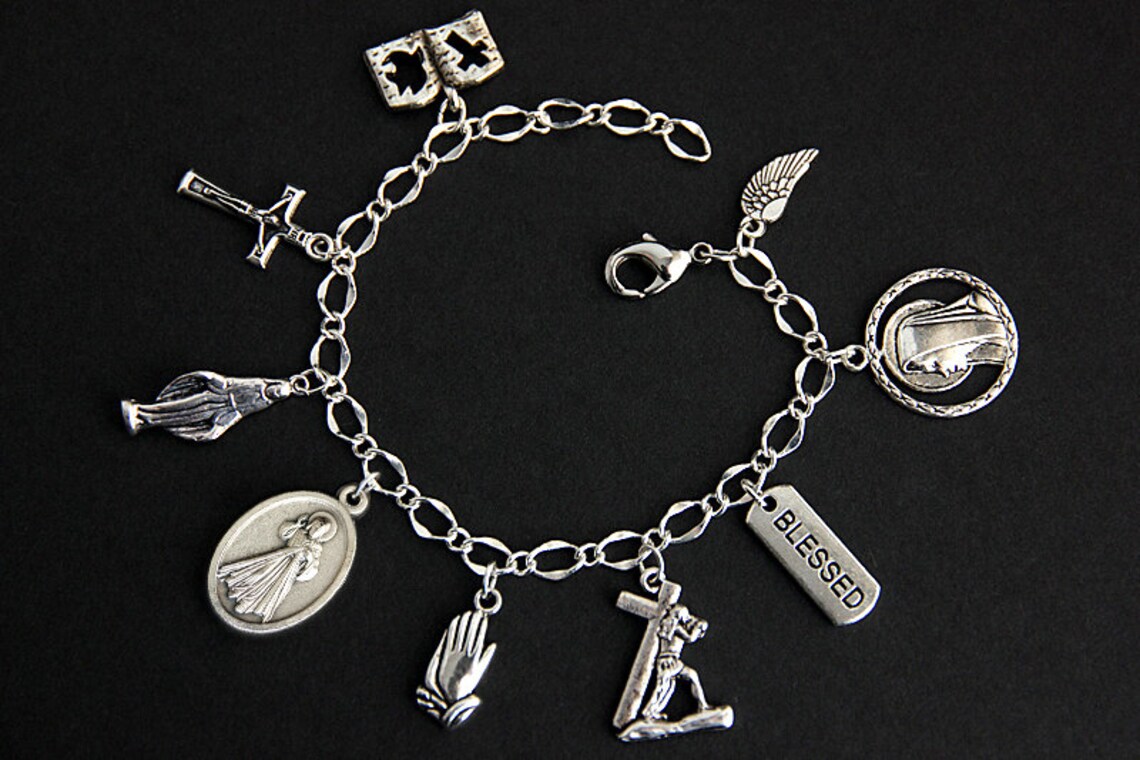 Divine Mercy Bracelet. Christian Bracelet. Catholic Charm - Etsy
