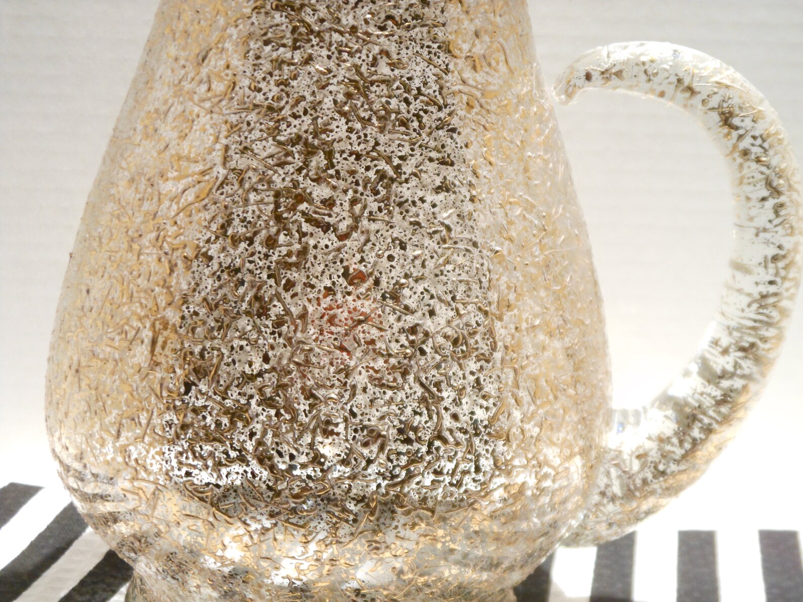 Vintage Mid-century Glass Pitcher/gold and White Splatter - Etsy