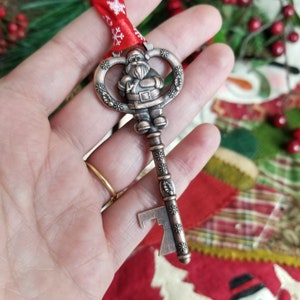 Magic Key for Santa, Double Sided Personalised Wooden Tag, No Chinmey ...
