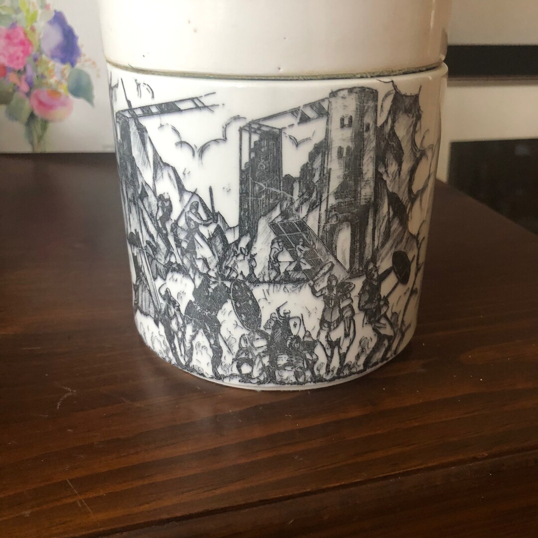 Vintage RARE Old Pal Medieval Battle Scene Ceramic Jar - Etsy