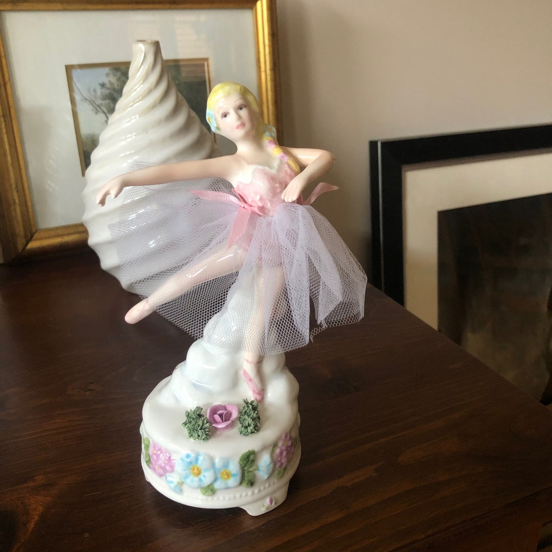 Yamada Ballet Dancer Music Box - Etsy
