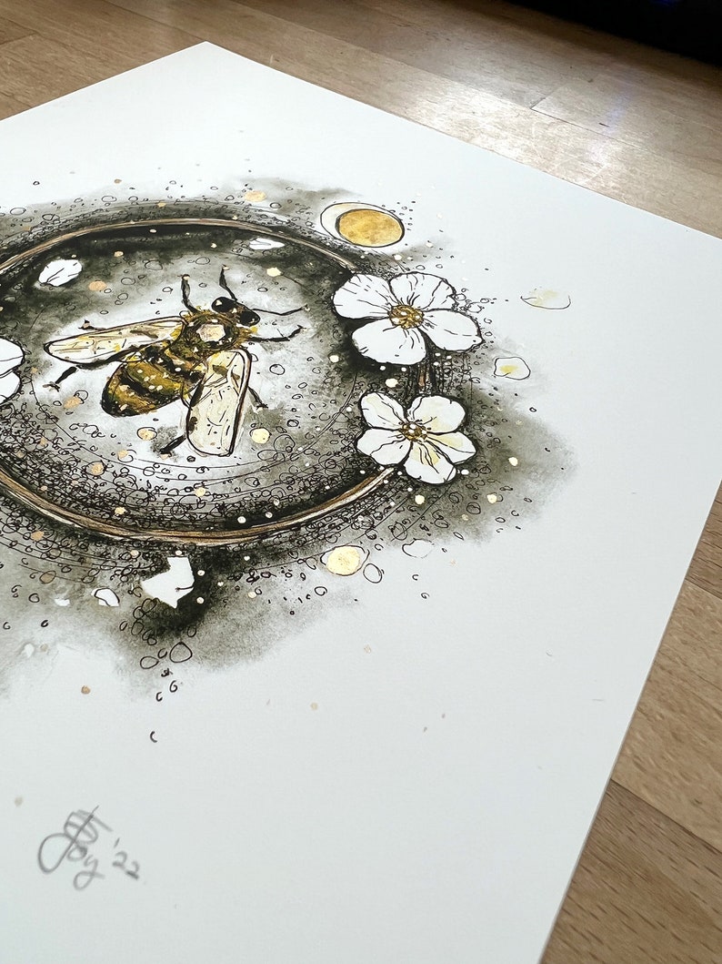 Night Bee, Gold Bee Wall Art, Gold Print, 18kt Gold Leaf by Hand, Wall ...