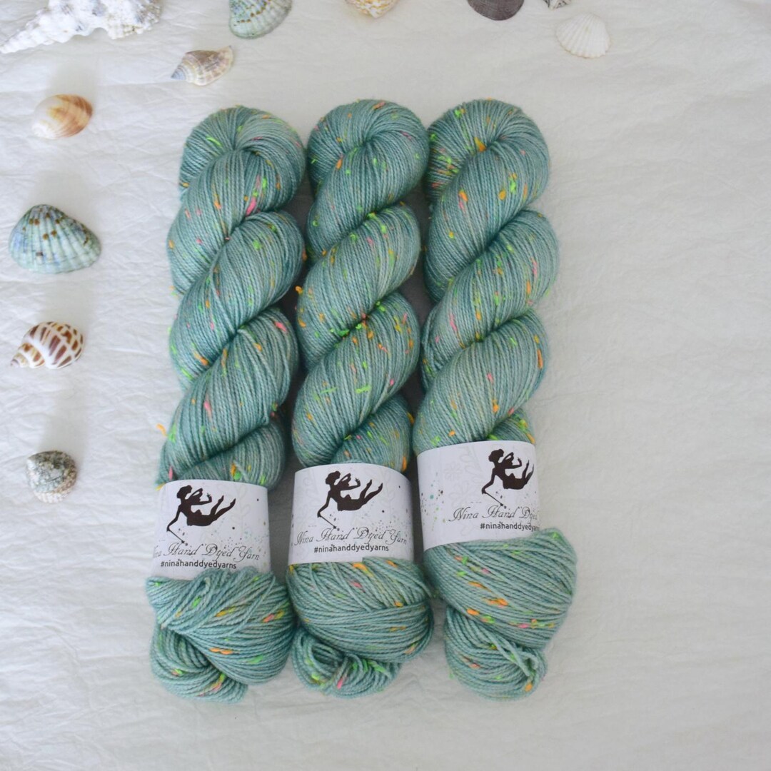 NEO Waterfalls Hand Dyed Neon Donegal Tweed Yarn, Blend of Merino Wool ...