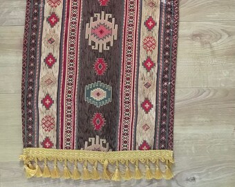 Eastern Table Runner - Etsy