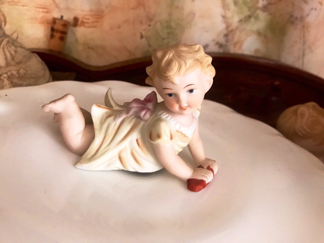 Vintage Sandrea Hand Painted Japan Porcelain Girl Figurine . - Etsy.de