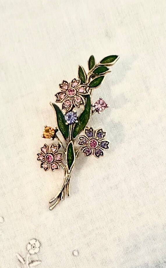 Trifari Flower Brooch Pin Open Work Large Gold Tone S… - Gem