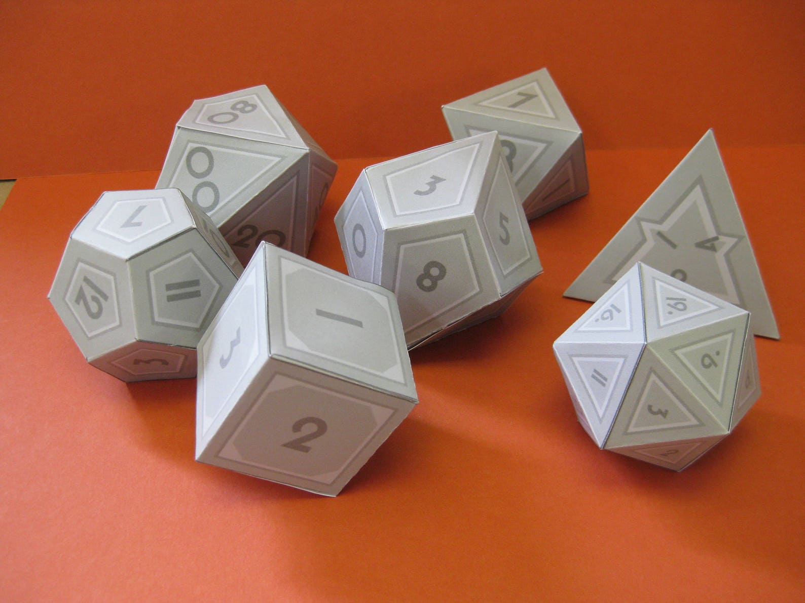 Dungeons & Dragons Paper Toy Dice - Etsy