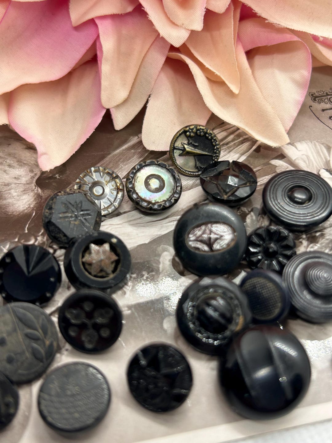 Victorian Jet Buttons. Antique Buttons. Collectible Jet Buttons. 31 ...
