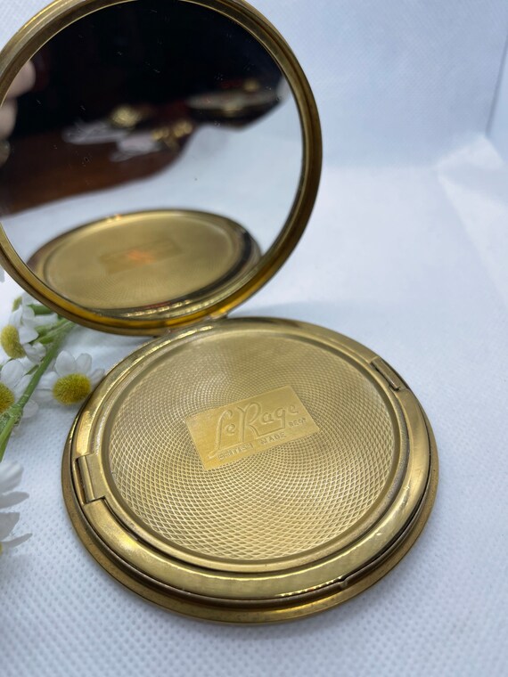 Powder Compact. 1950s Le Rage Powder Compact. Sportin… - Gem