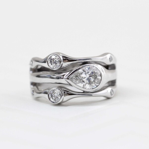 Horizontal Ring - Etsy