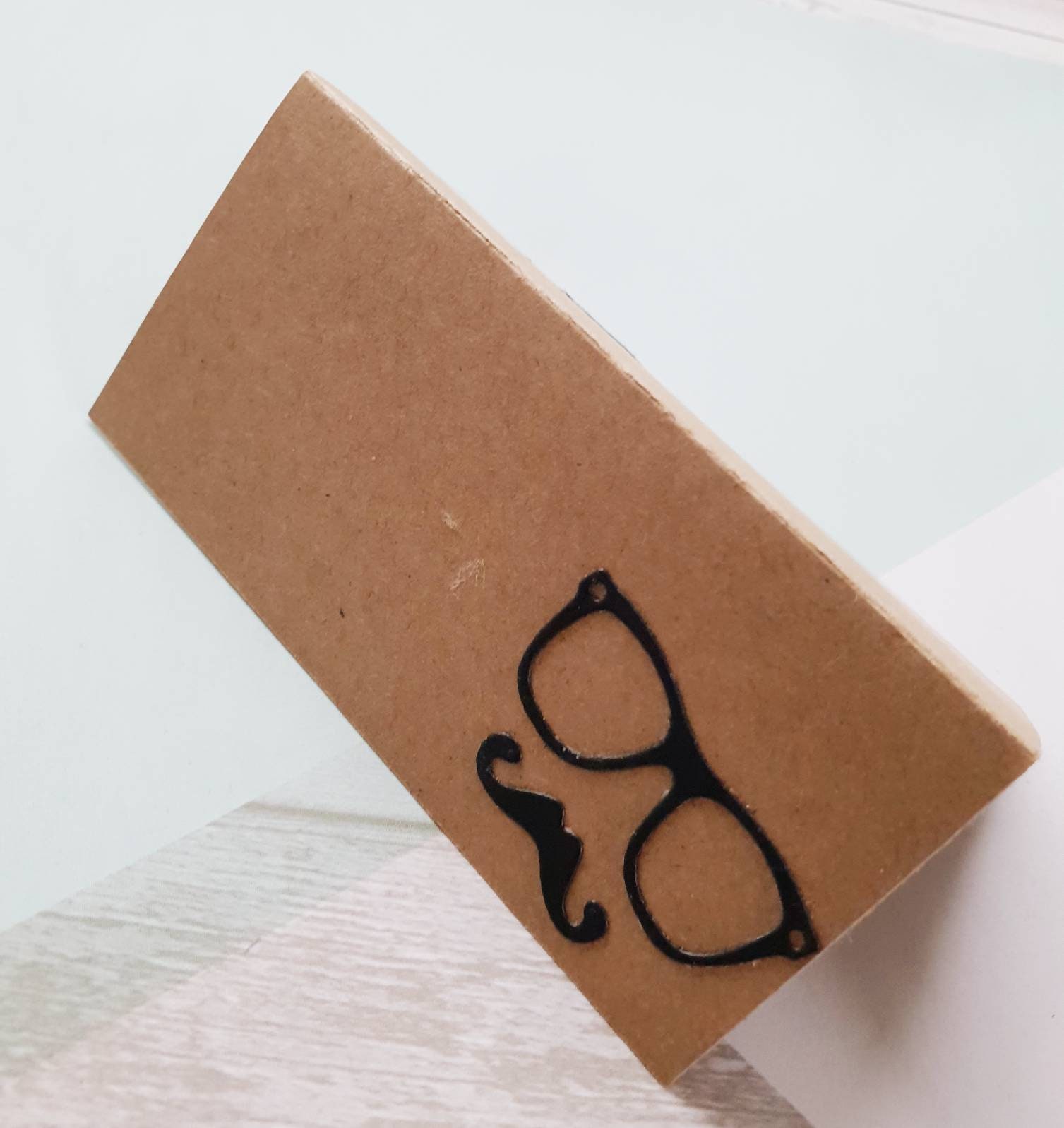 Mr and Mrs Place Cards| Hipster Glasses | Wedding Placecards | Nerdy ...
