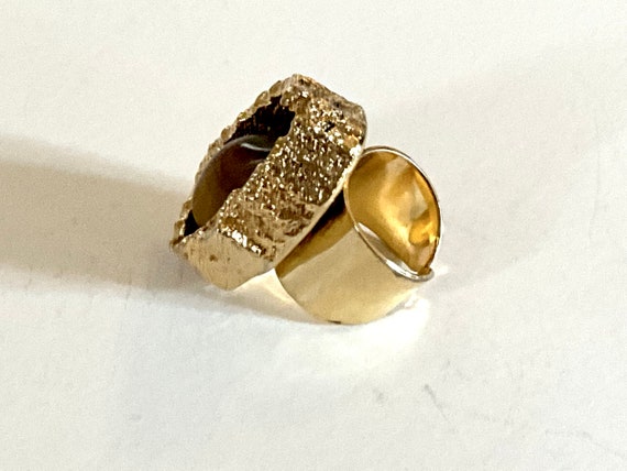Vintage 70s Brutalist Ring Jacob Hull Gold Plated Tig… - Gem
