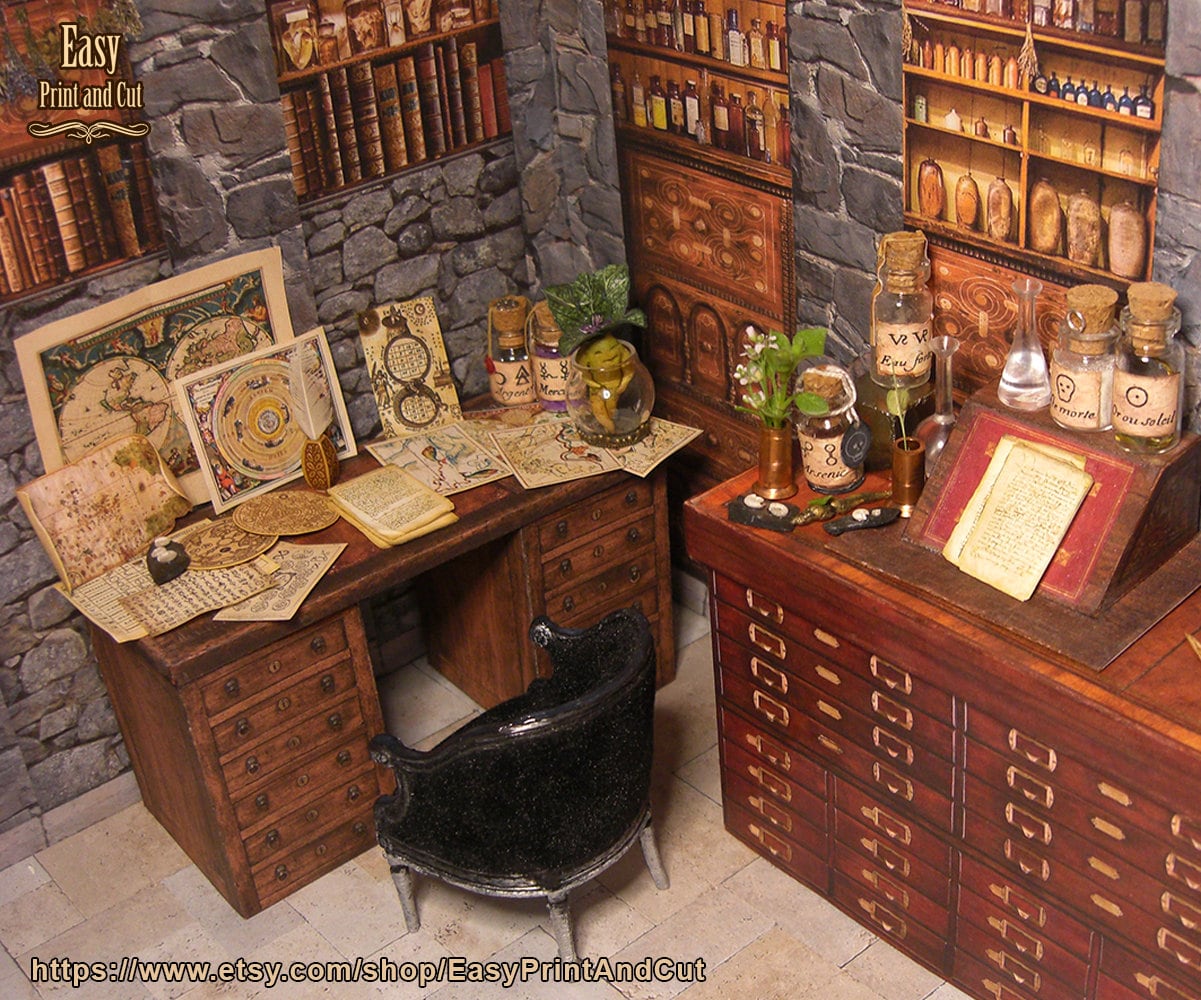 Miniature Medieval Desk, for 1:12 Scale Doll Houses, Dioramas, Roombox ...