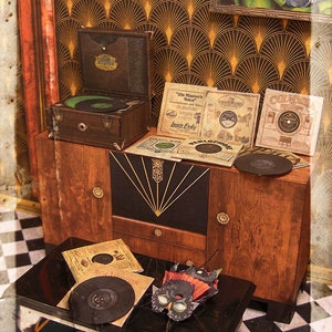 1:12 Antique Miniature Turntable, Record Player, Authentic Reproduction ...