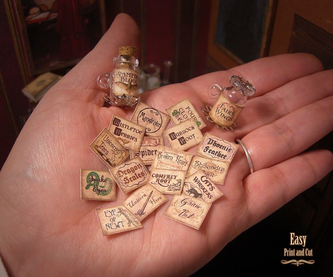 18 Miniature Magic Halloween Labels - With 32 Sealing Wax - Fantasy ...