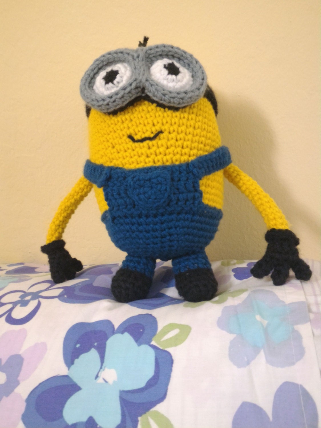 Amigurumi Crochet Minion Pattern Two Eyed Despicable Me - Etsy