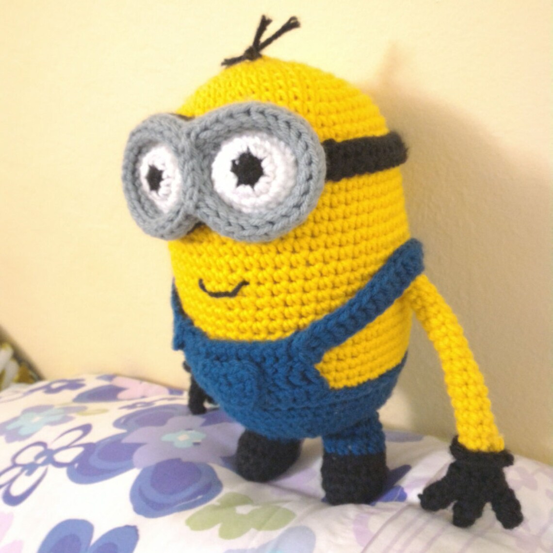 Amigurumi Crochet Minion Pattern Two Eyed Despicable Me | Etsy