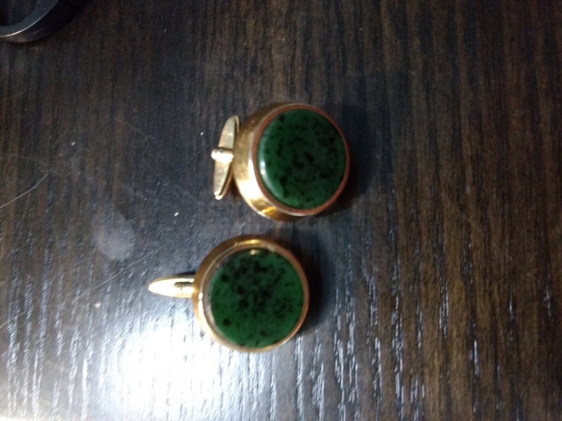 Green Vintage Cuff Links Set in a Gold Metal. - Etsy