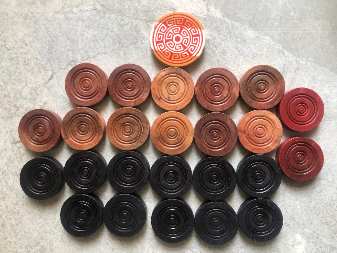 Carrom Board Coins Indian Traditional Game Carrom Board Striker Queen ...