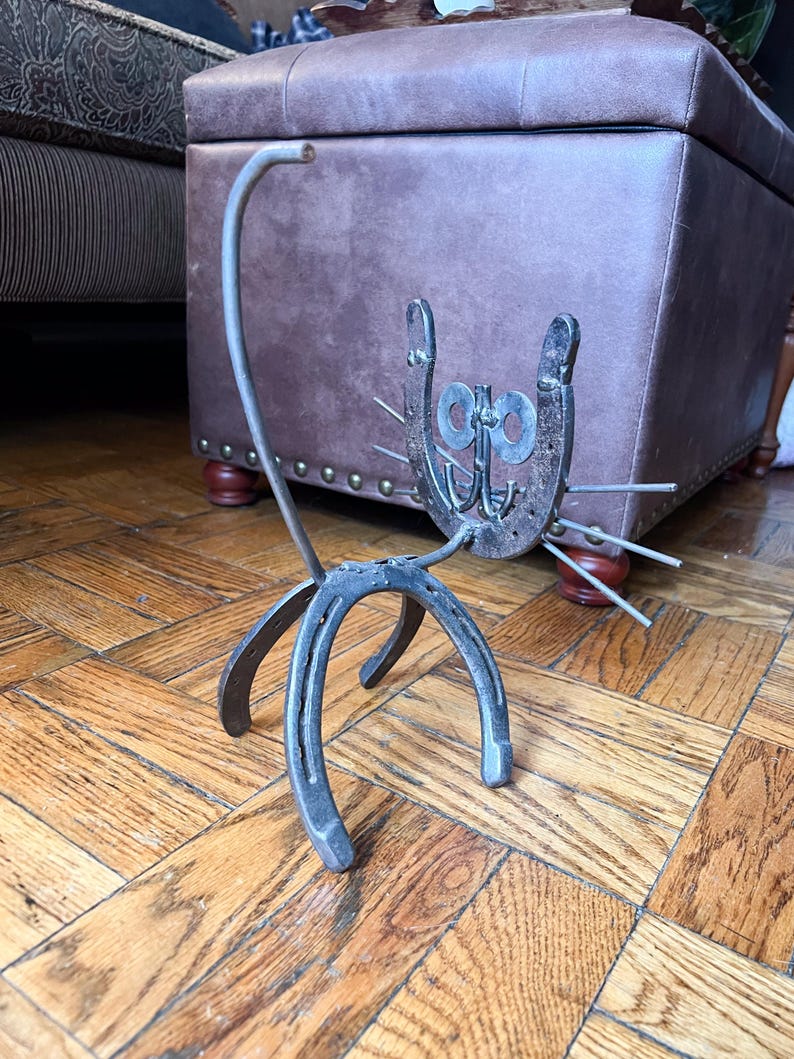 Horseshoe Welded Cat (version 2) - Etsy