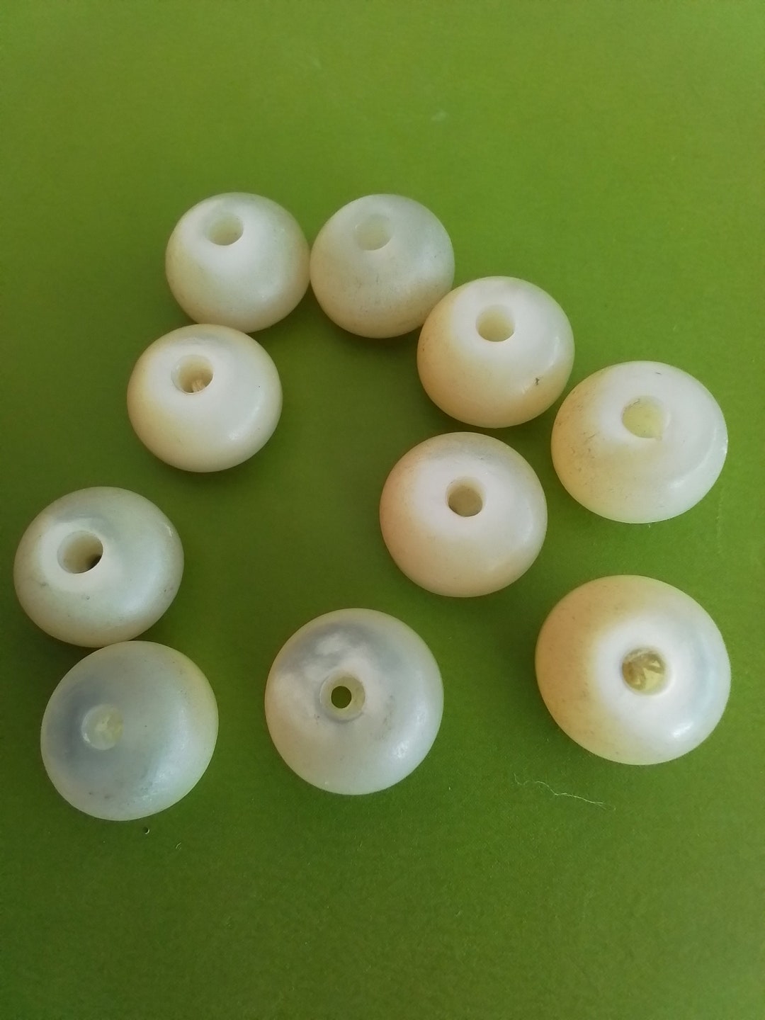 10 Antique Pearl Whistle Buttons Soft Beige Sheen 12mm Good Quality Sew ...