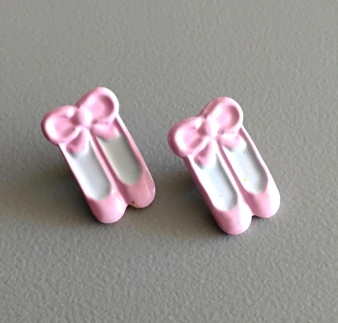 2 Vintage Pink Ballet Slipper Buttons 14x9mm (9/16x3/8 Inch) JHB Enamel ...