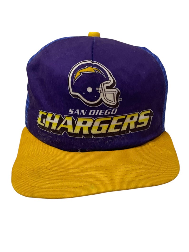 Rare Vintage NEW ERA Hat Cap, Sportswear, Casual, San Diego Chargers ...