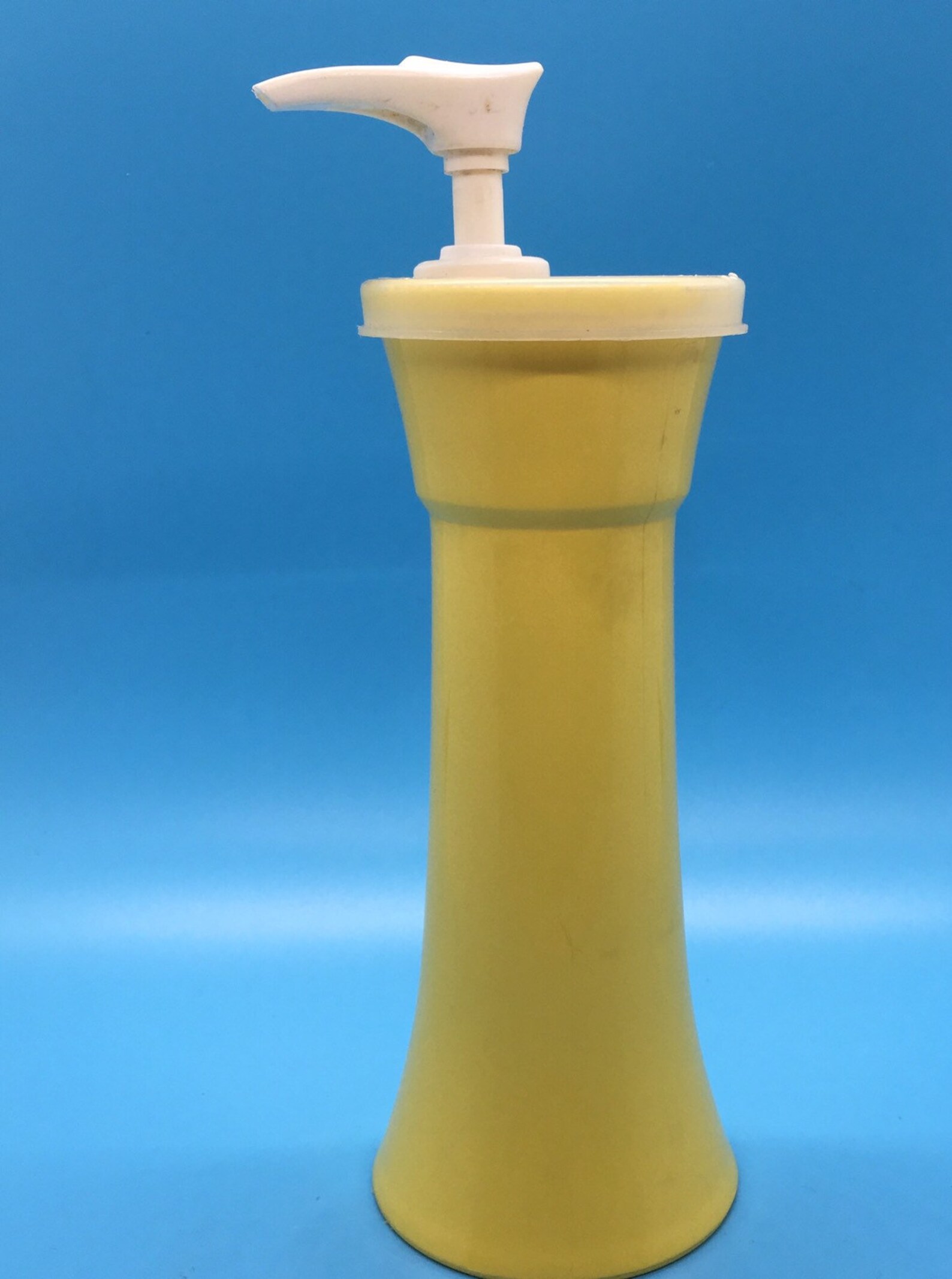 Tupperware Vintage Mustard Pump Yellow - Etsy